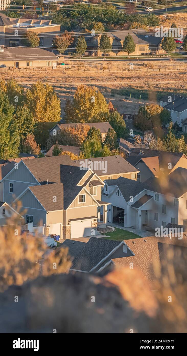 Driveway modern suburb houses sunset hi-res stock photography and ...