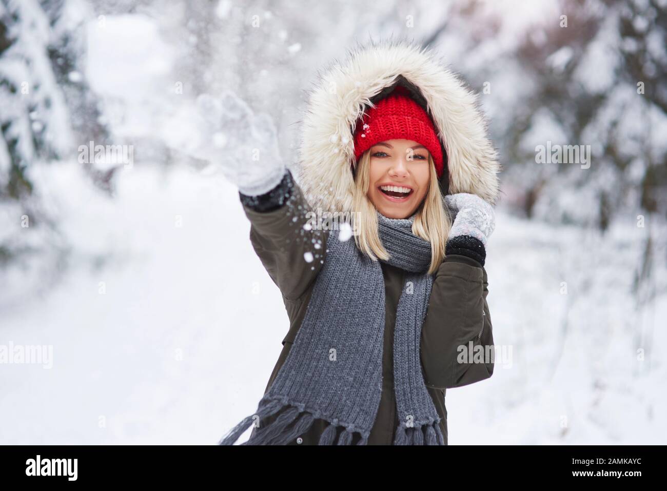 Snowball stand hi-res stock photography and images - Alamy