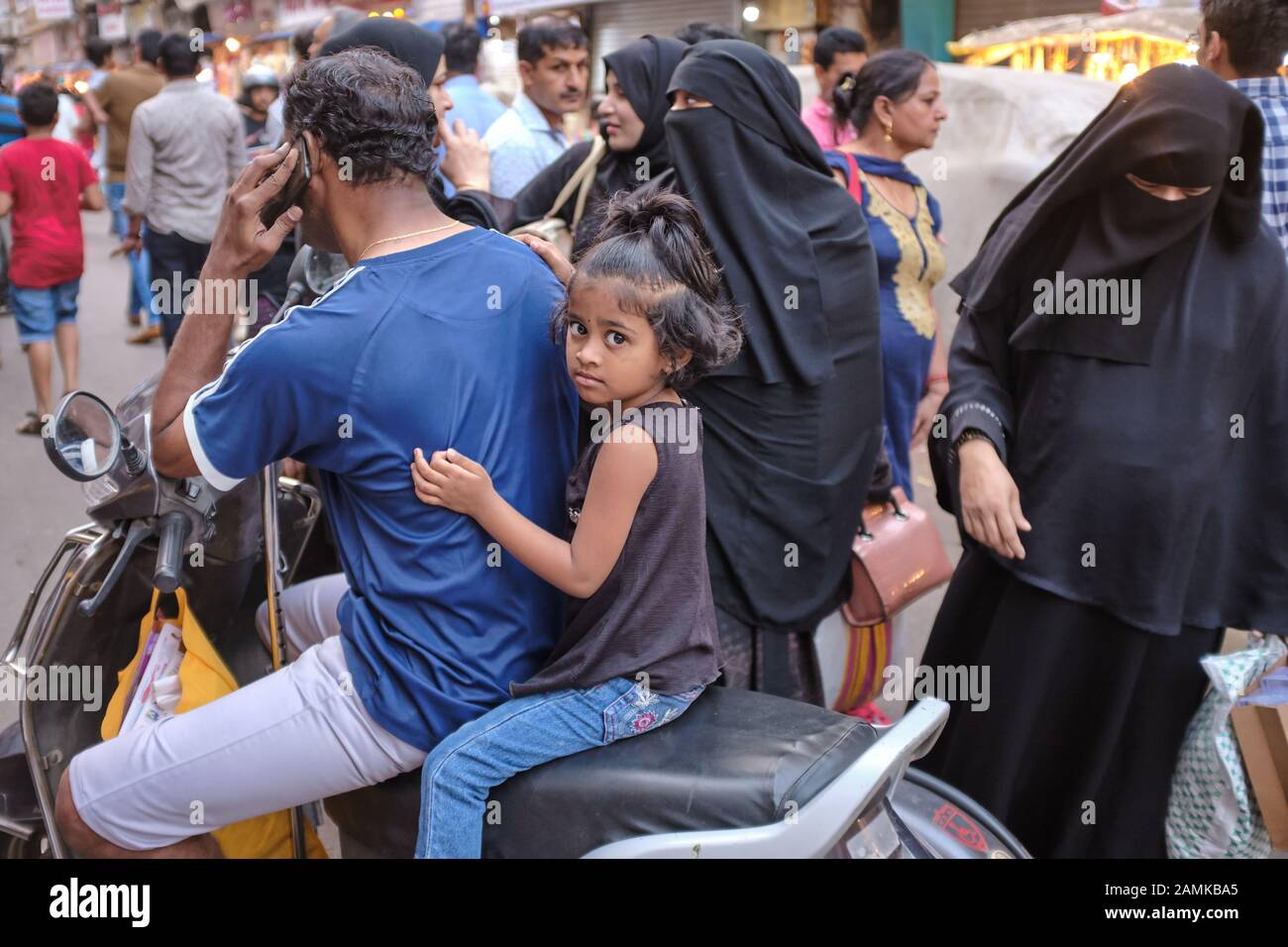 Burqas india hi-res stock photography and images - Alamy