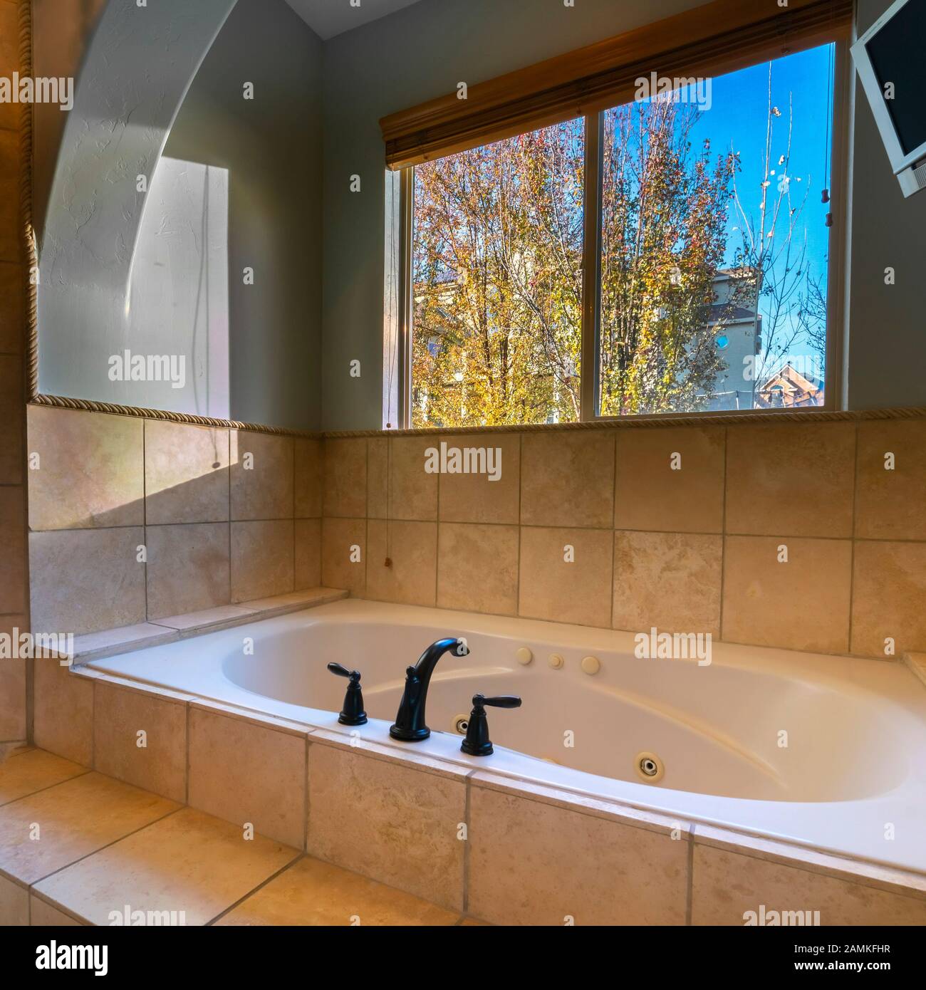 Bathroom with sunken bathtub hi-res stock photography and images - Alamy
