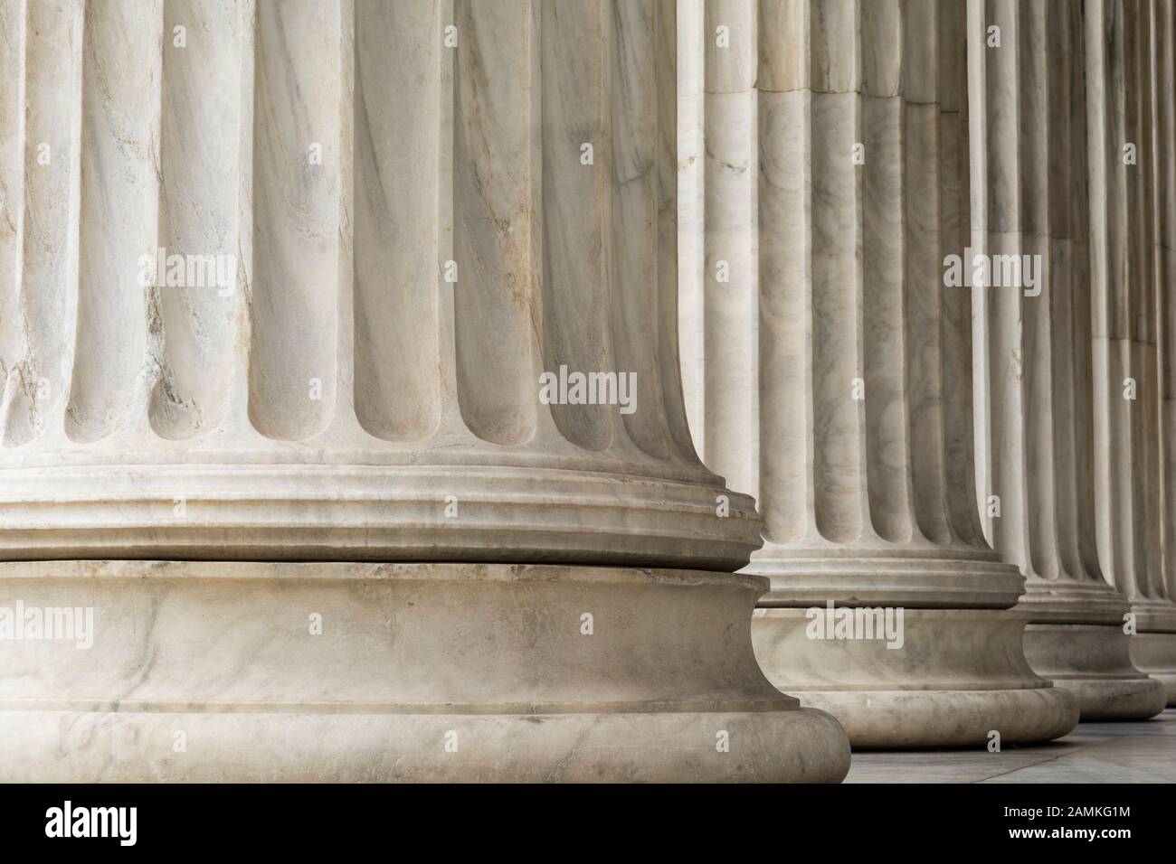 Ionic order columns hi-res stock photography and images - Alamy