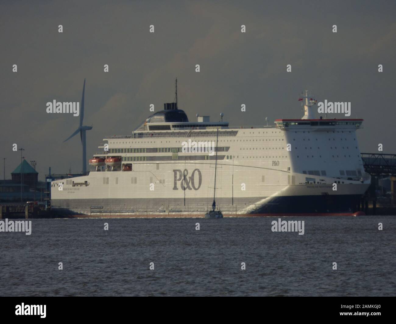 Pando ferries hi-res stock photography and images - Alamy