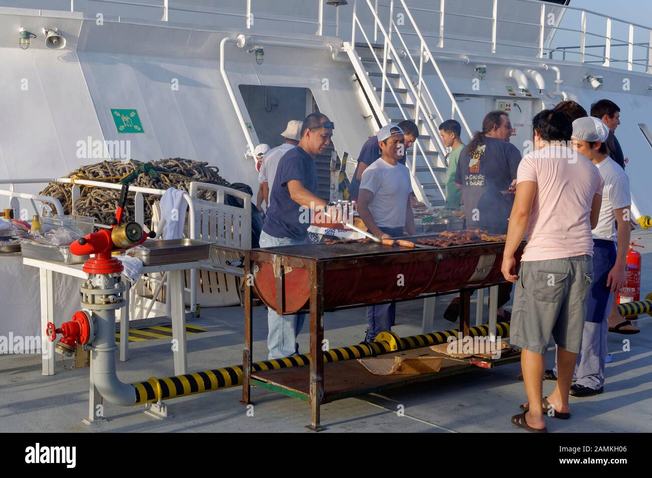 Seismic crew hi-res stock photography and images - Alamy
