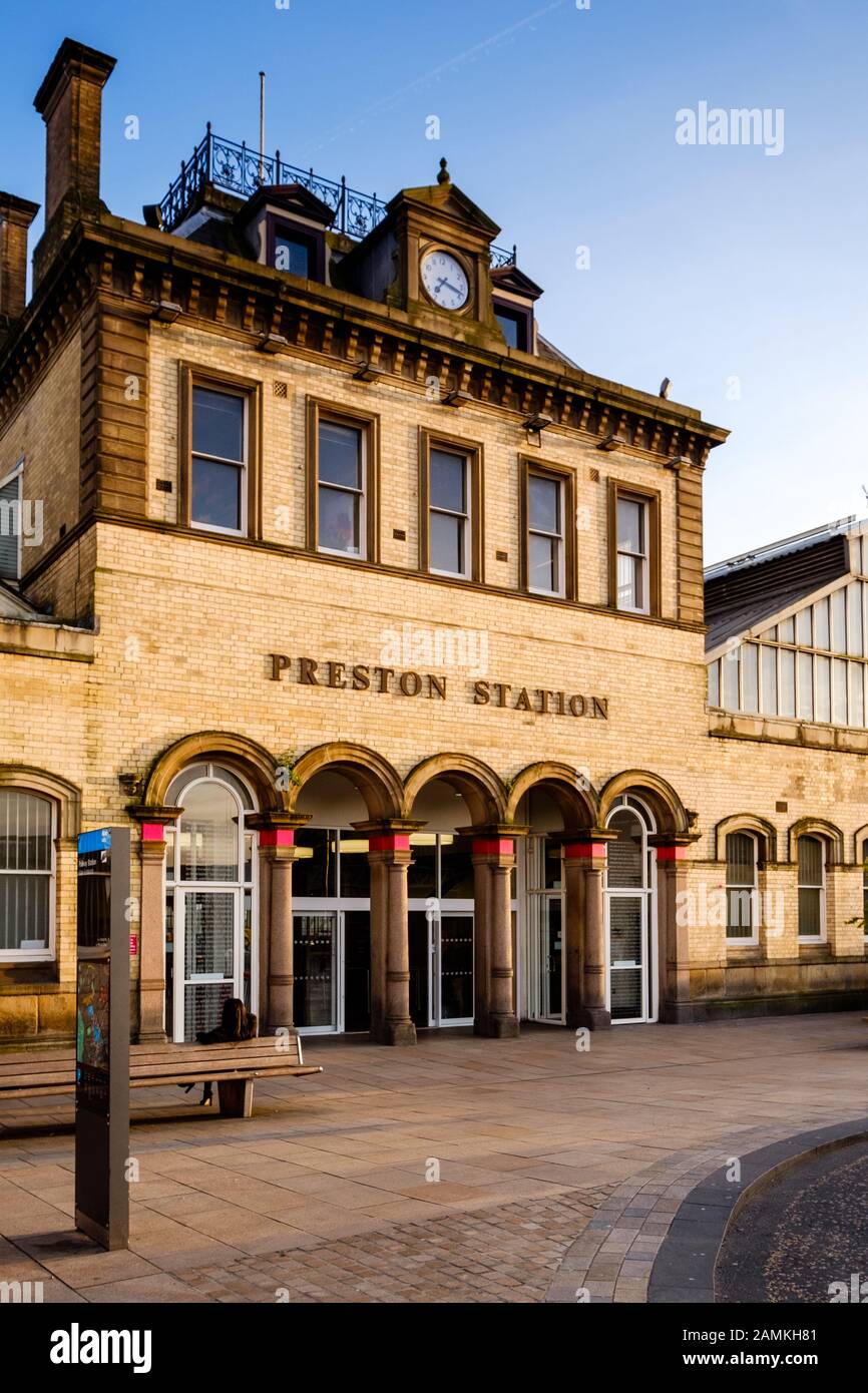 Preston Railway Station High Resolution Stock Photography and Images ...