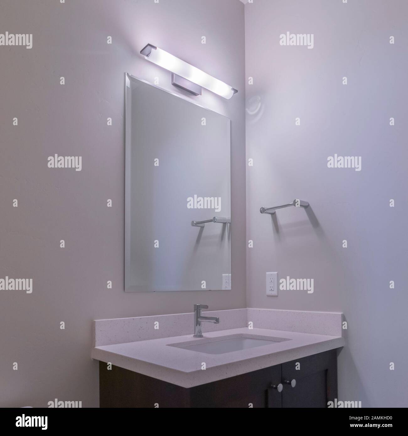 Built in hand basin hi-res stock photography and images - Alamy