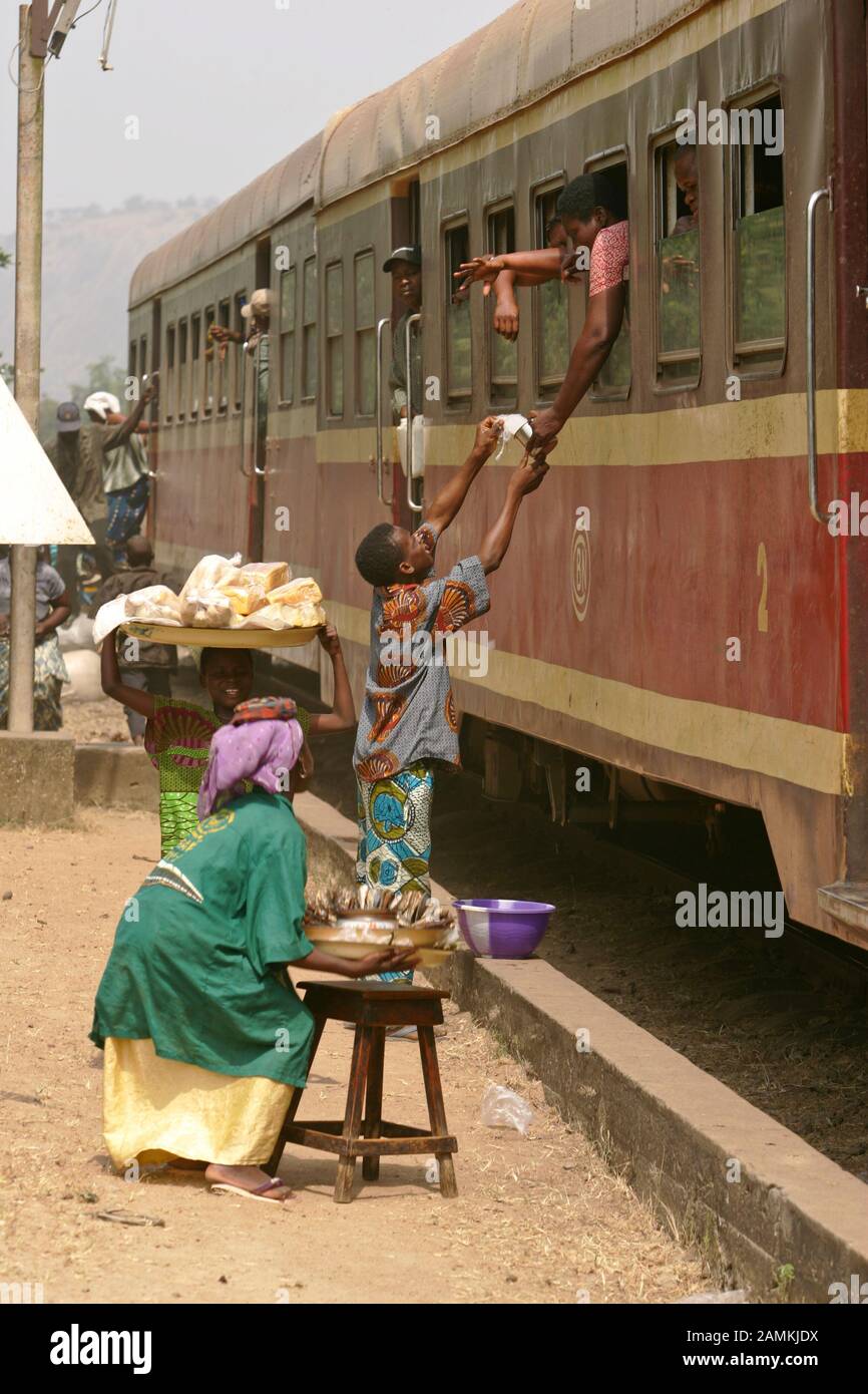 BENIN' S TRAIN JOURNEY BACK IN TIME Stock Photo - Alamy