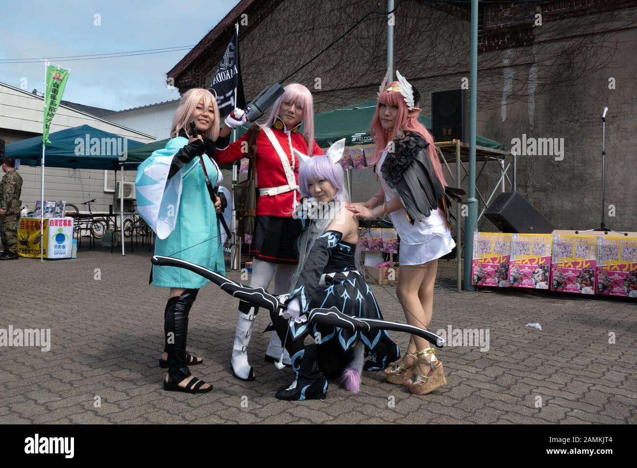 Japanese girl friends hi-res stock photography and images - Alamy