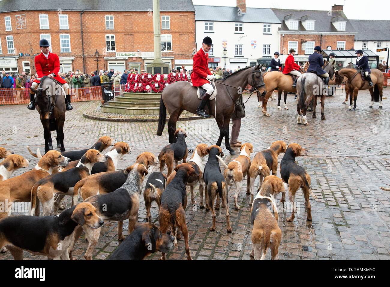 The Boxing day meet of Atherstone Hunt taking place in the Market ...