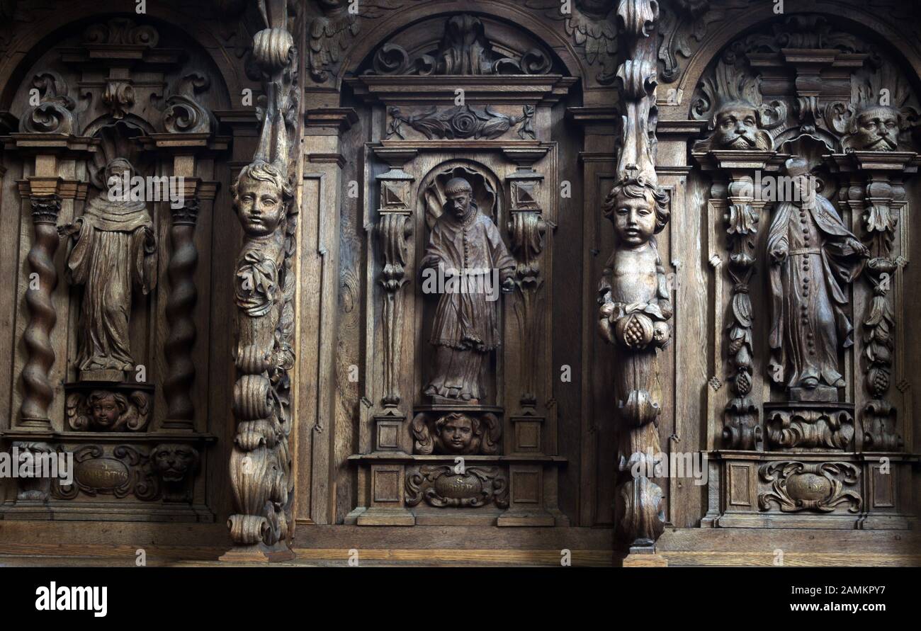 Interior view choir choir stalls hi-res stock photography and images ...