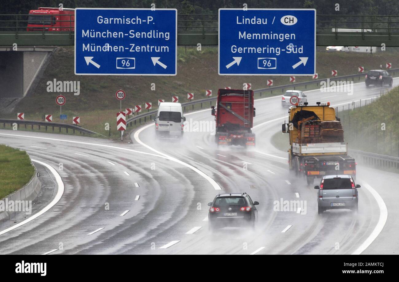 Motorway end of the northern bypass, junction to the A96 at Gut ...