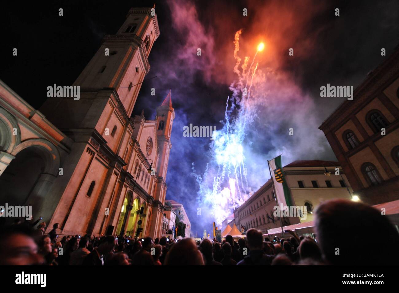 Fireworks on the Ludwigstrasse to close the celebrations for the Day of ...