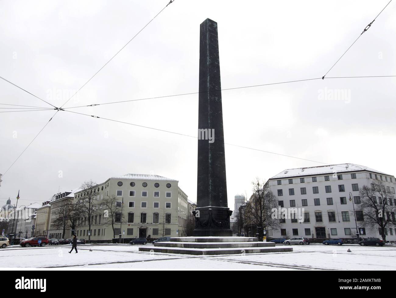 Karolinenplatz in Munich with the 29 meter high obelisk from 1833 ...