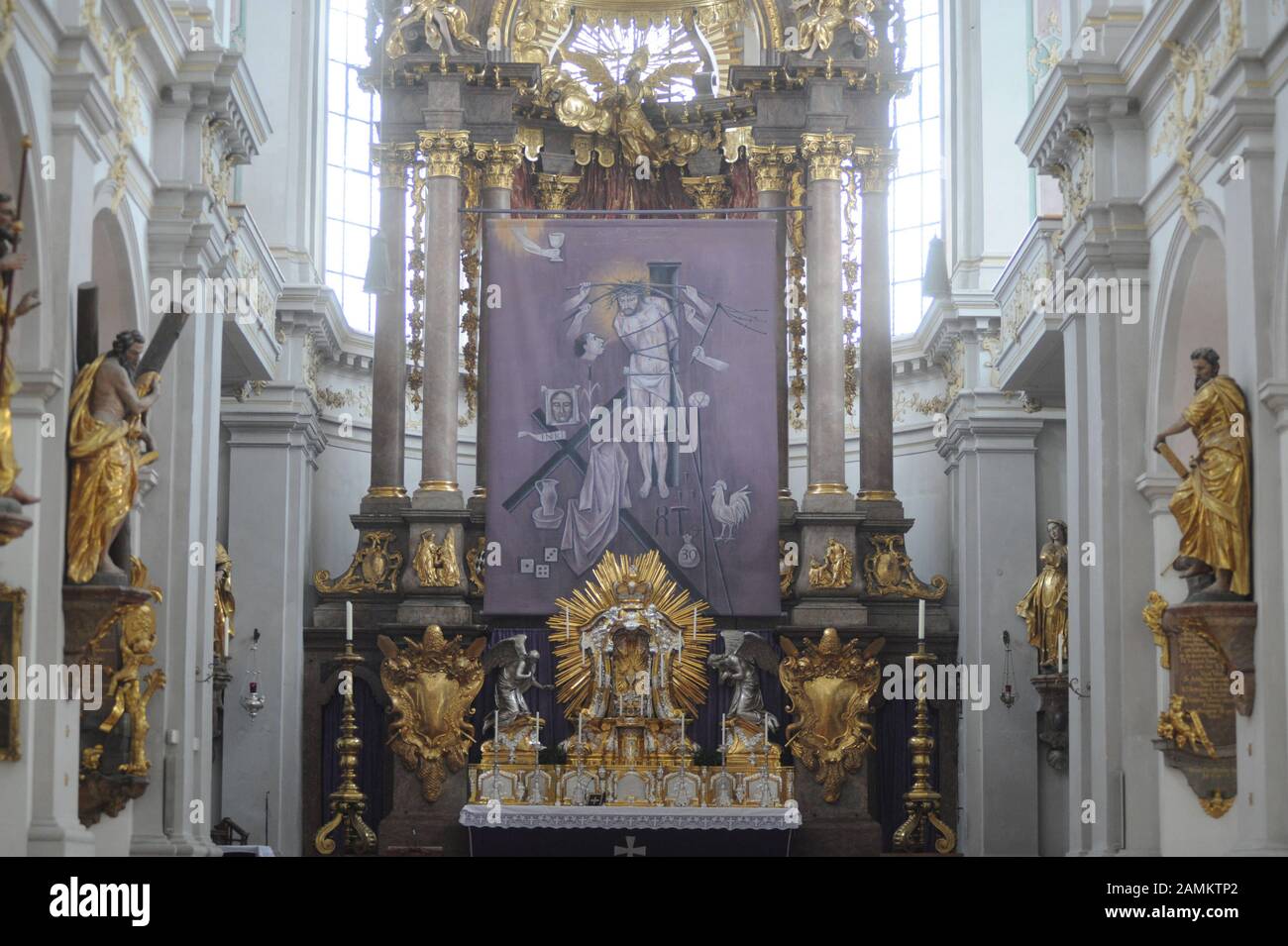 The currently still imposed figure of St. Peter in the high altar of ...