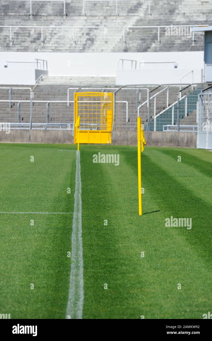 The renovation work on the municipal stadium on Grünwalder Straße ...