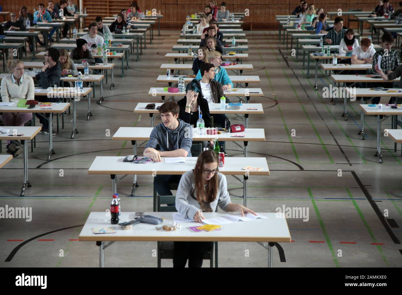 Grammar school pupils hi-res stock photography and images - Alamy