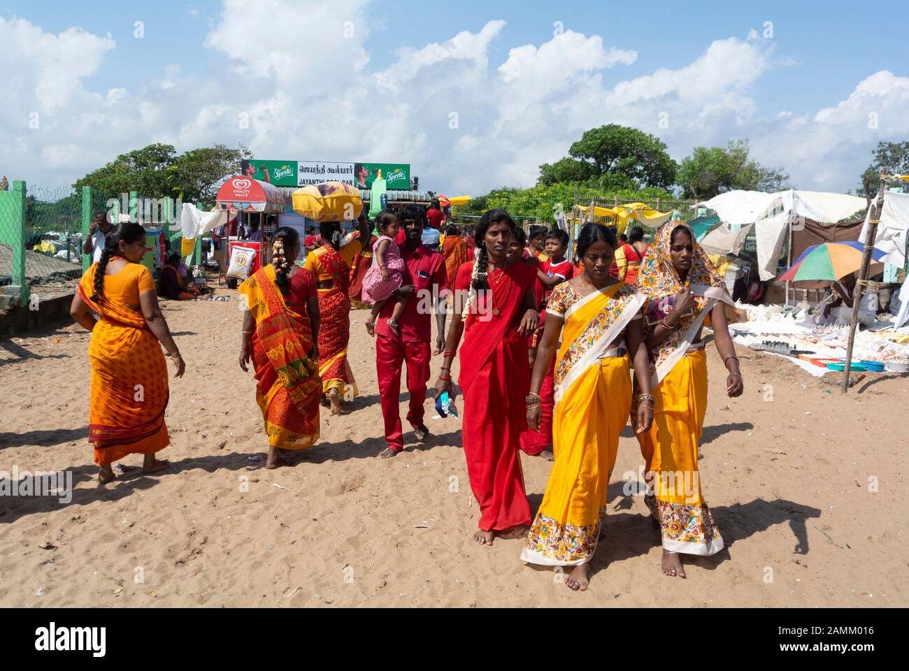 Hindu pilgrims walking, mahabalipuram,tamil nadu,india Stock Photo - Alamy