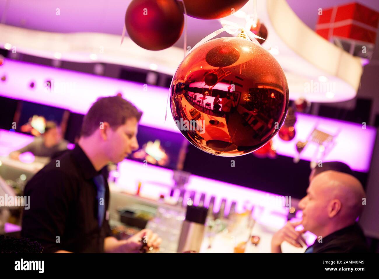 Cinema counter hi-res stock photography and images - Alamy