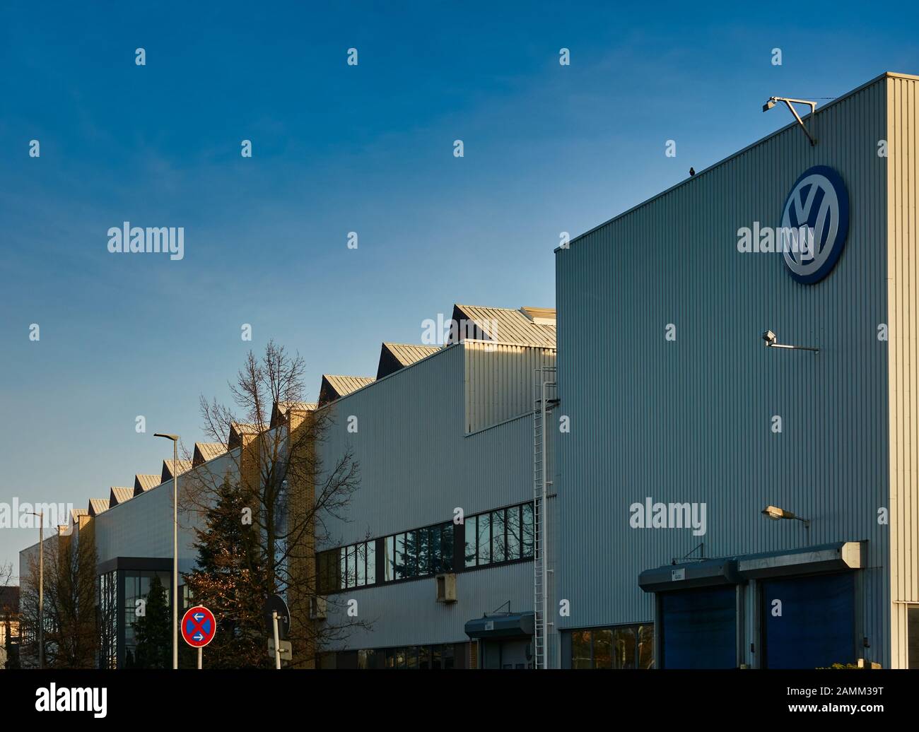 Braunschweig, Germany, January 11., 2020: Side view of the VW plant ...