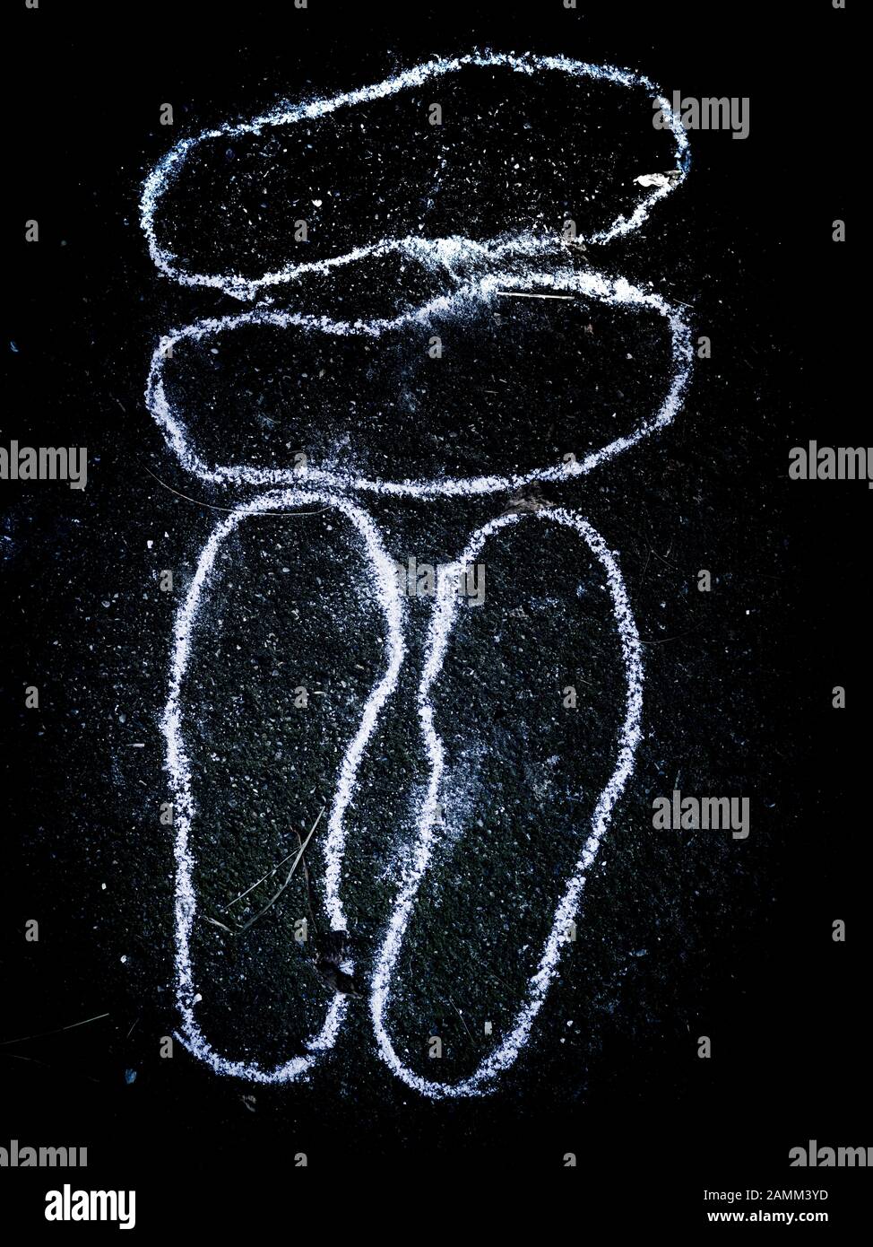 Chalk Outline Drawing High Resolution Stock Photography and Images - Alamy