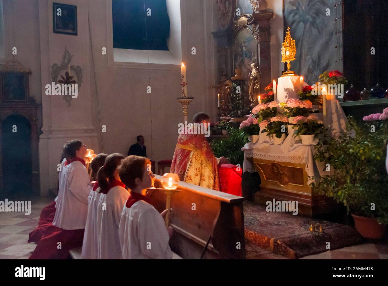 Grave of jesus hi-res stock photography and images - Alamy