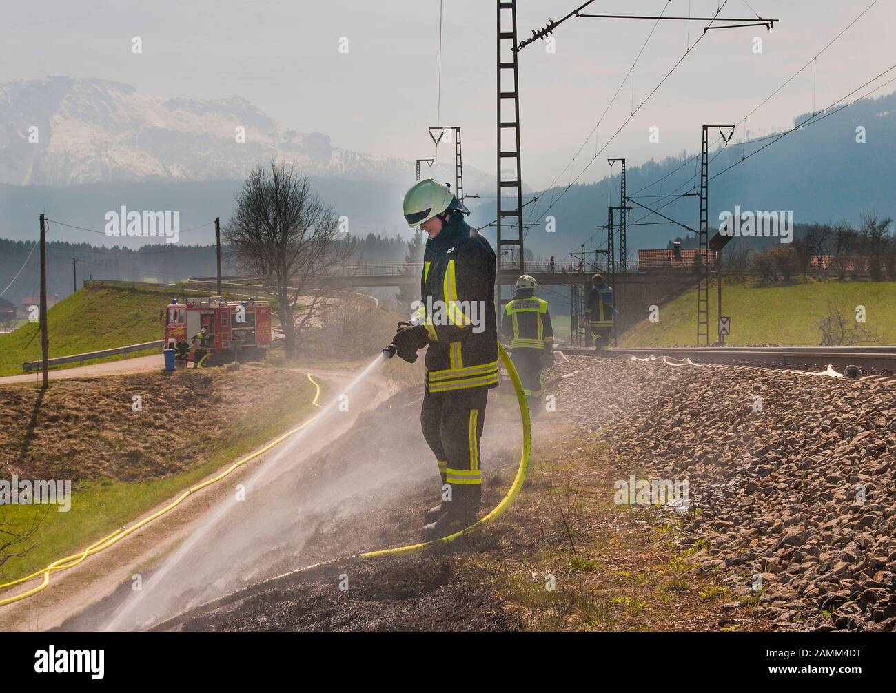 Teisendorf fire brigade - the railway embankment is on fire [automated ...