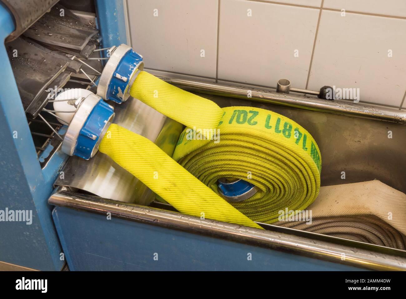 Fire brigade Teisendorf - the hose washing system [automated ...