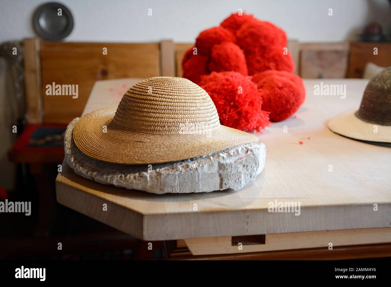 Black forest pollen hat hi-res stock photography and images - Alamy
