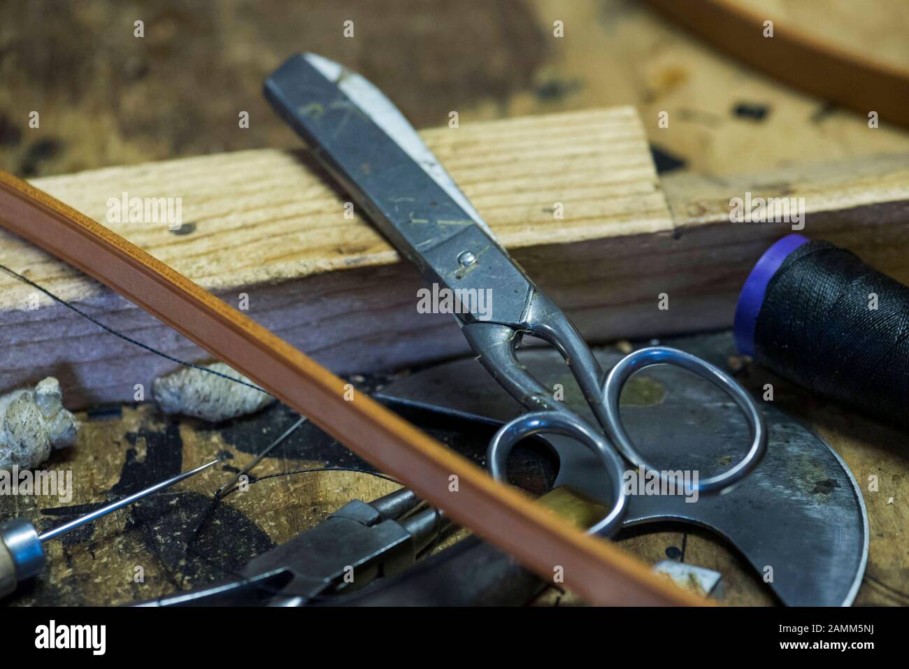Saddler tools hi-res stock photography and images - Alamy