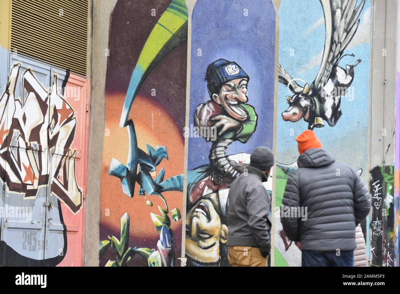 Tour of the Kultfabrik/Kunstpark site in Munich together with Sprayer ...