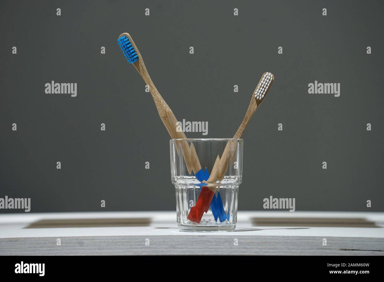 Toothbrushes without plastic packaging in "Ohne - der verpackungsfreie ...