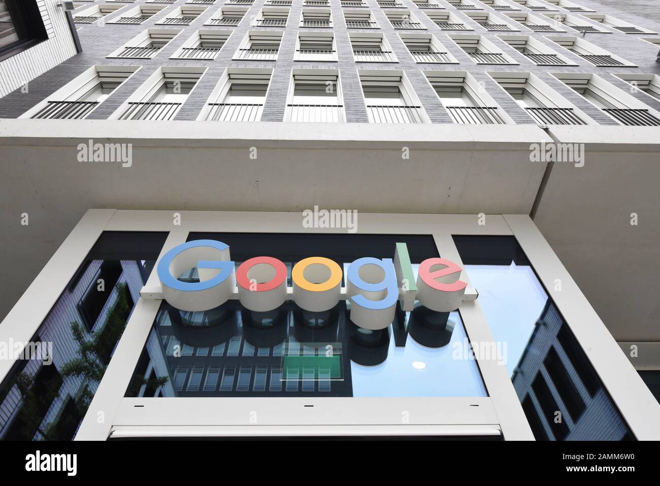The entrance to Google's Munich headquarters in Erika-Mann-Straße ...