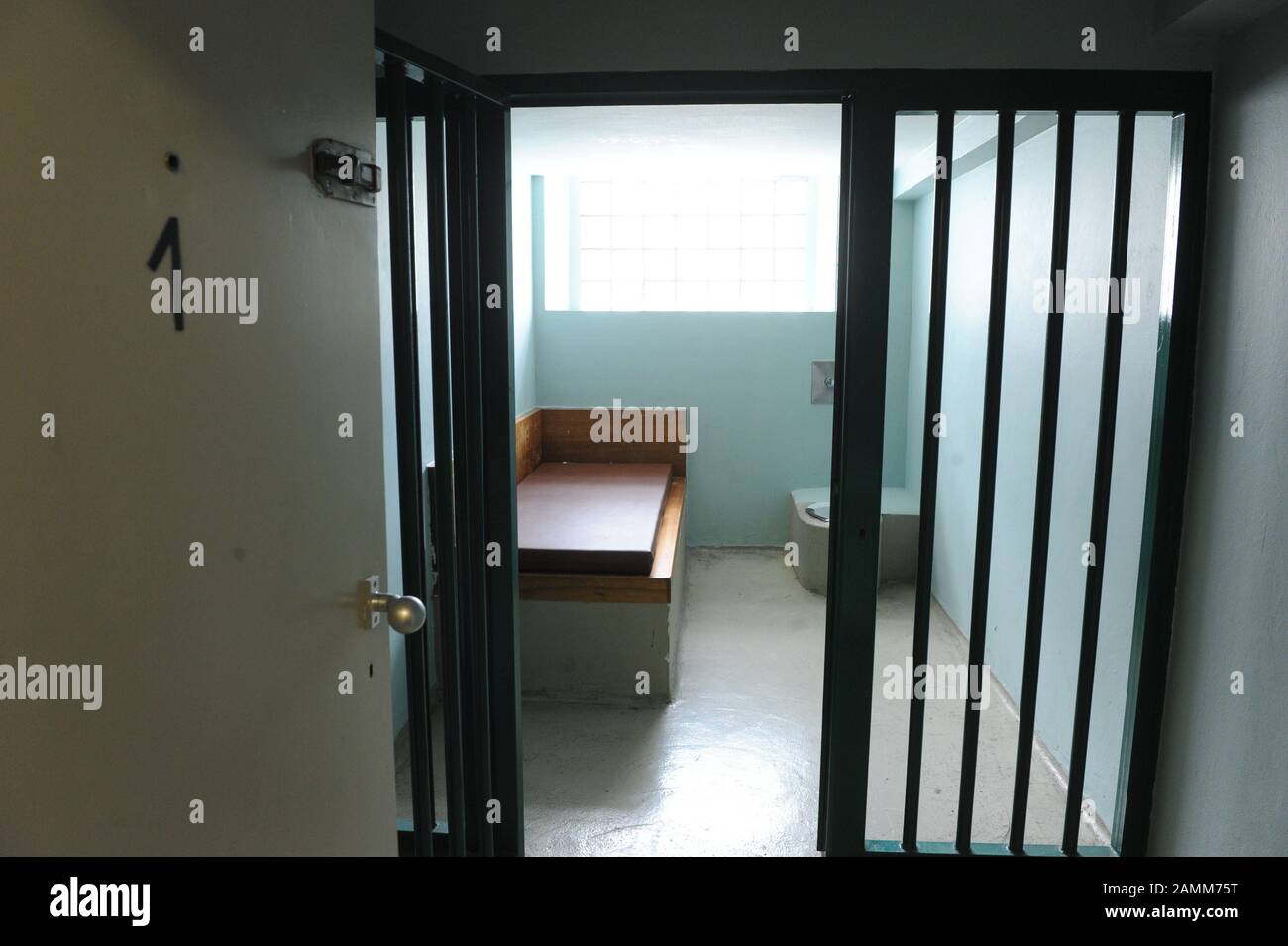 Police station cell hi-res stock photography and images - Alamy