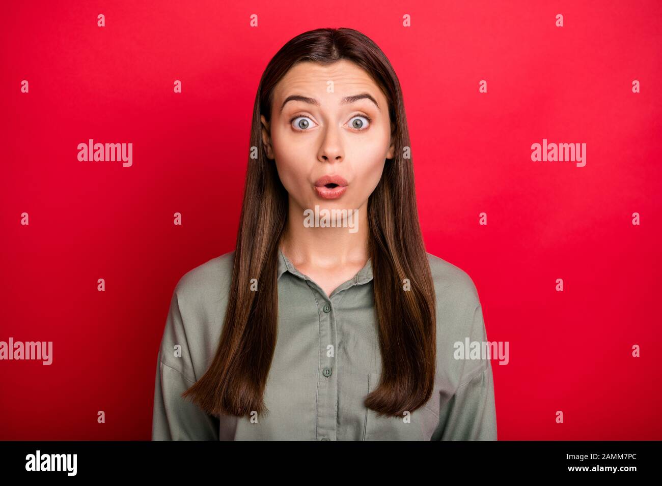Red lips pout close up hi-res stock photography and images - Alamy