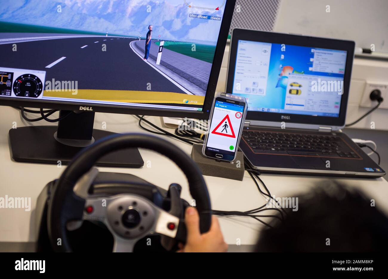 Test with an in-vehicle infotainment system (IVI) at the "Charissma ...