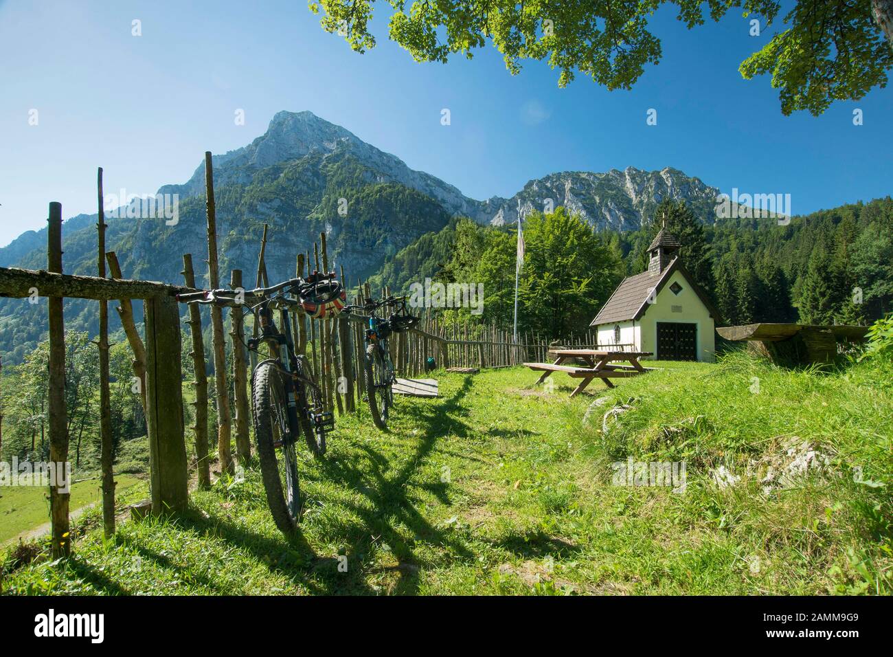 Chapel on the Steiner Alm with the Zwiesel in the background ...