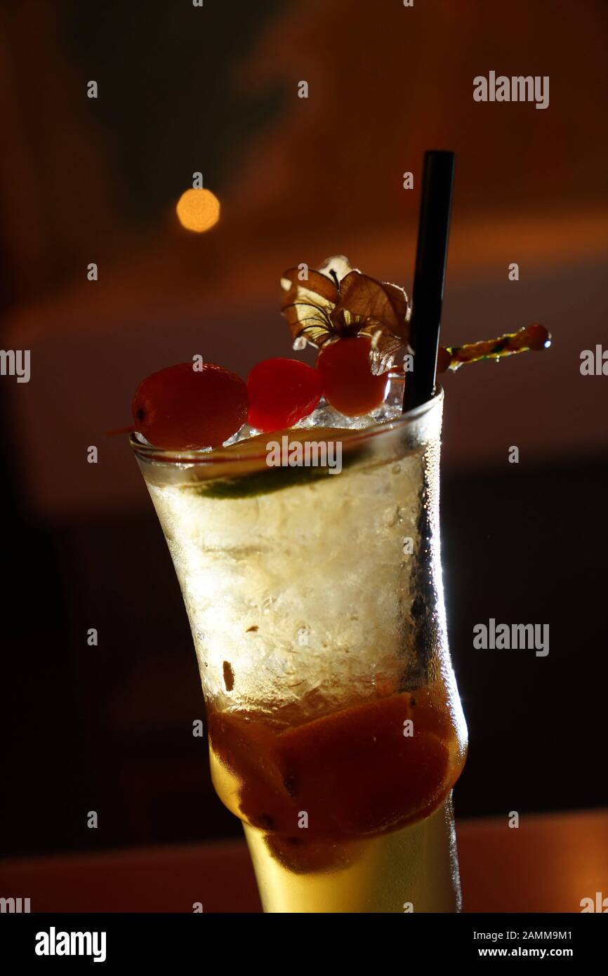 Cocktail "San Diego Bay" at the Southern Californian bar "So.Cal Drink ...