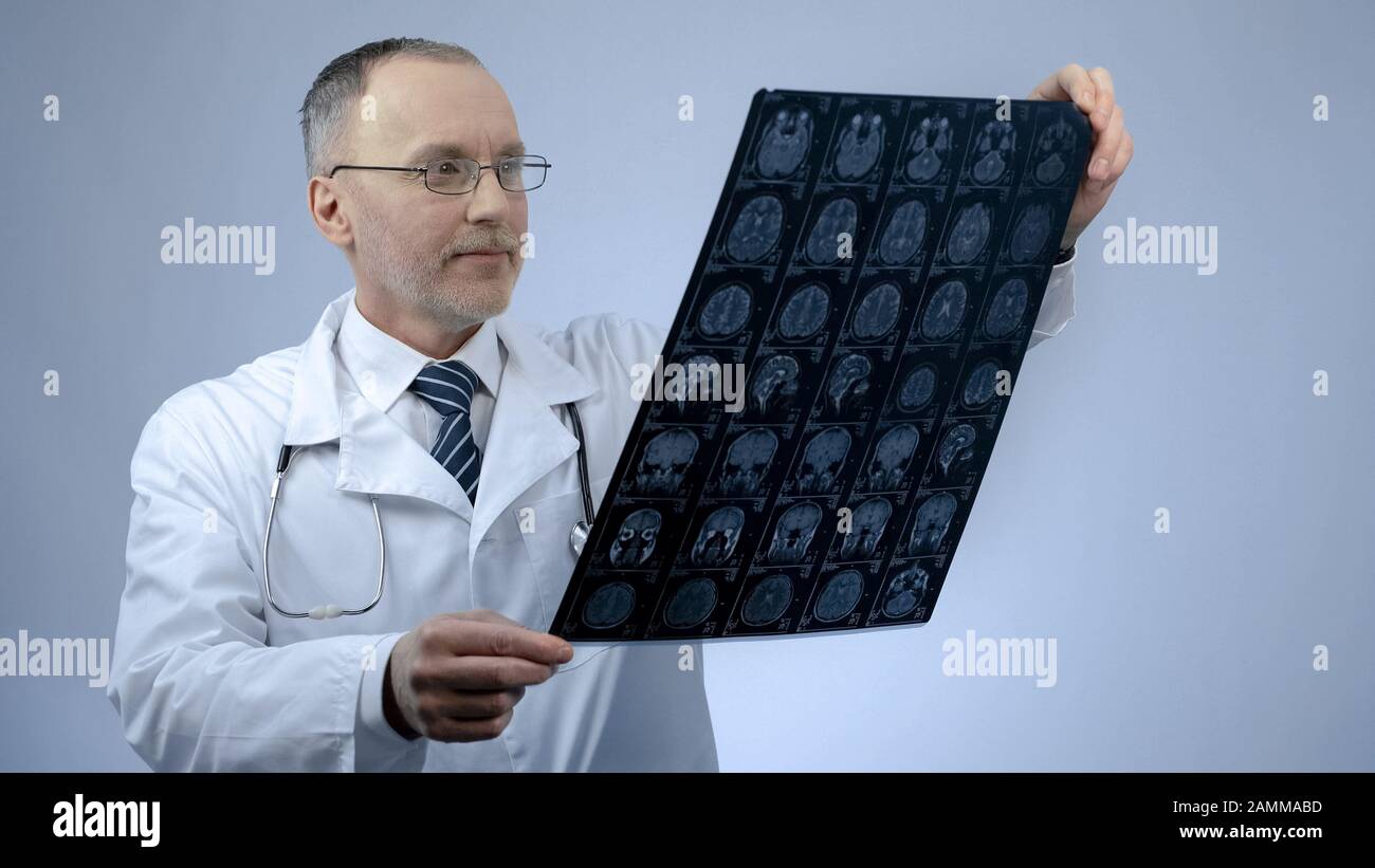 Happy brain scan hi-res stock photography and images - Alamy