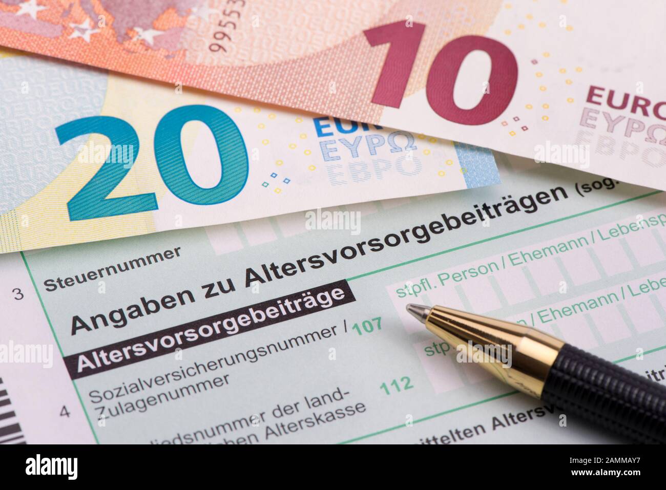 Tax return for tax office [automated translation] Stock Photo - Alamy