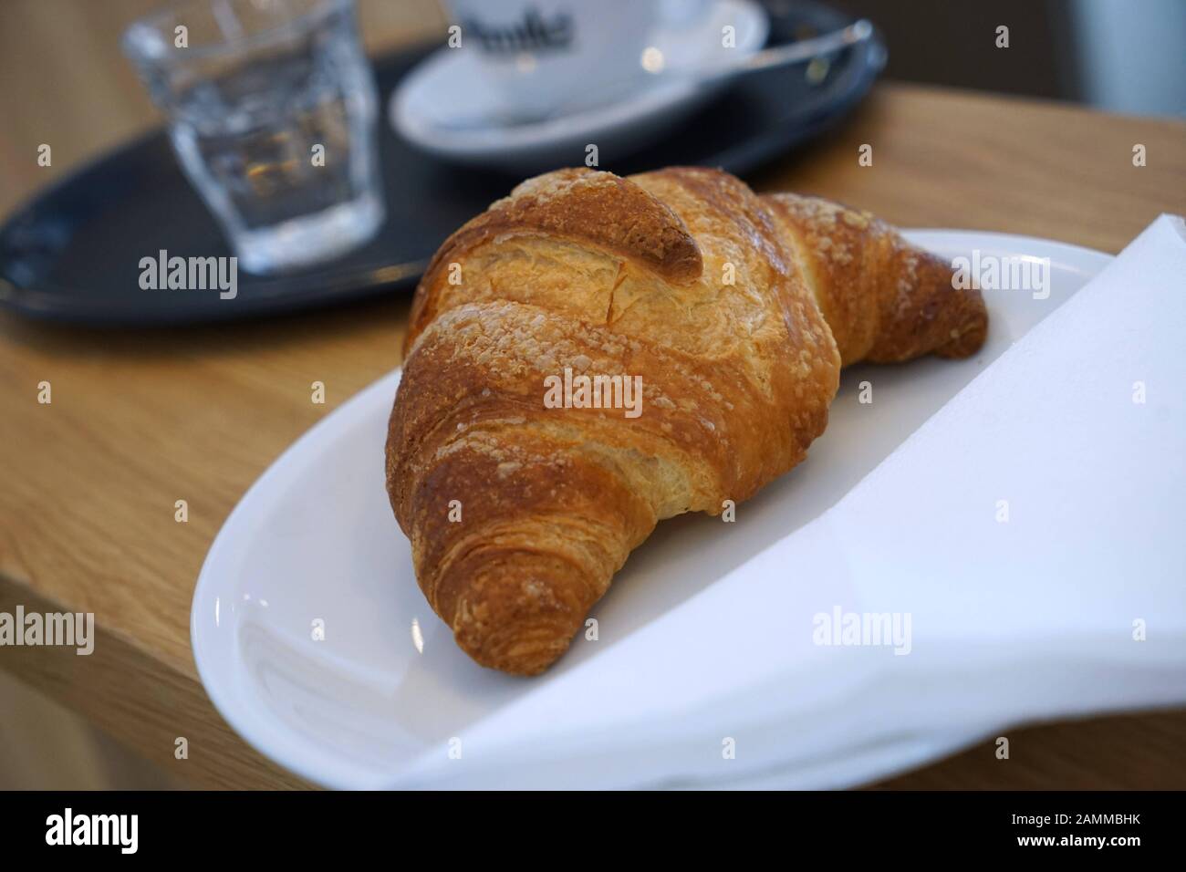 Croissant in the kiosk "1917" in the Munich district of Thalkirchen ...