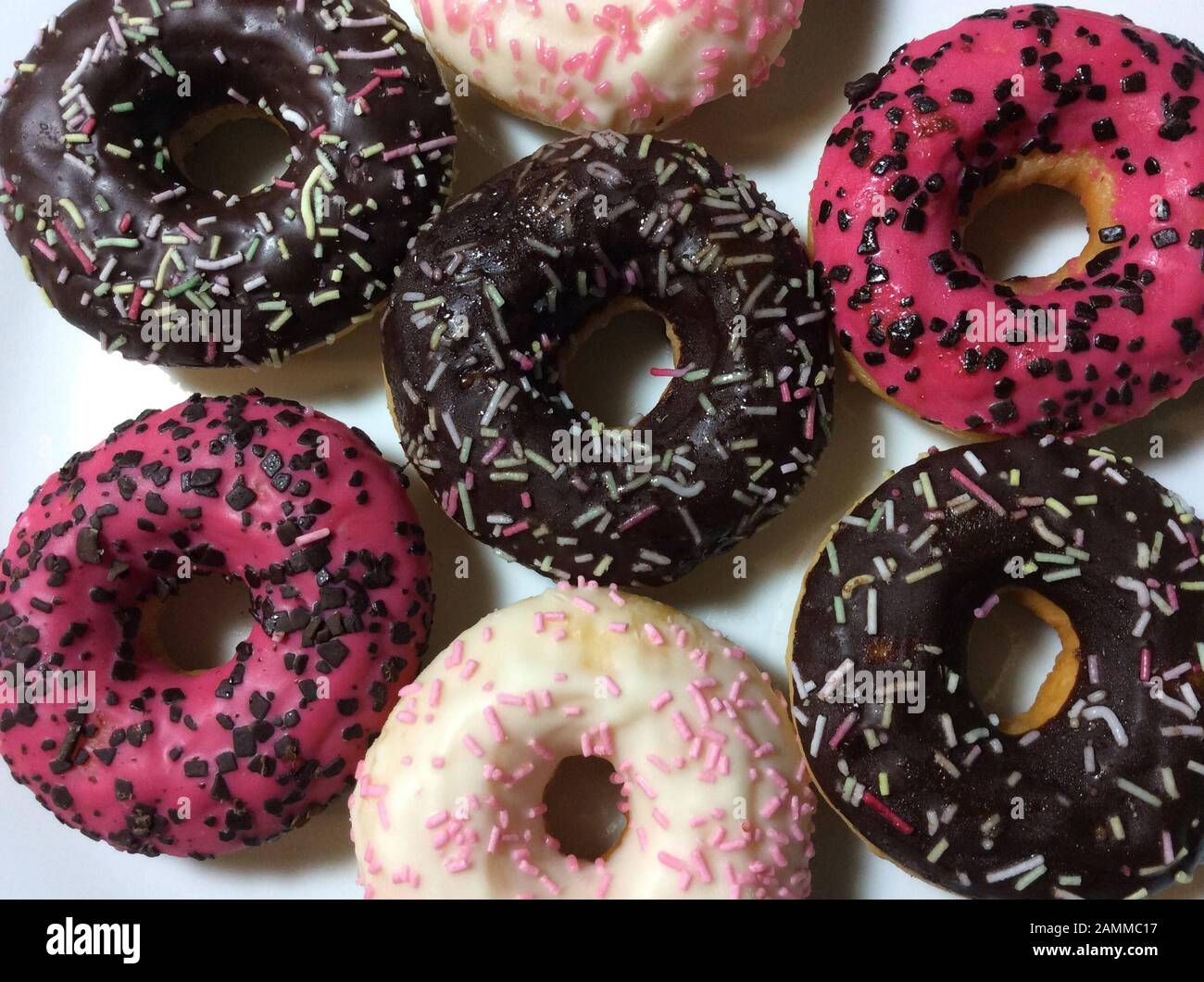 different colored donuts. Inclusion from 2017 [automated translation ...