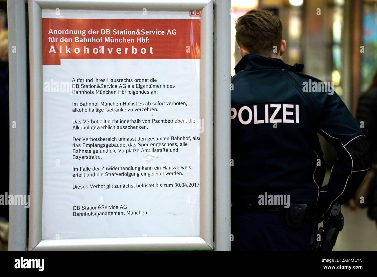 Ban alcohol hi-res stock photography and images - Alamy