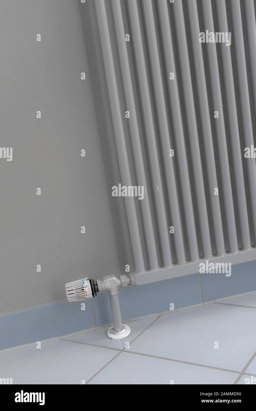 Radiator controller hi-res stock photography and images - Alamy