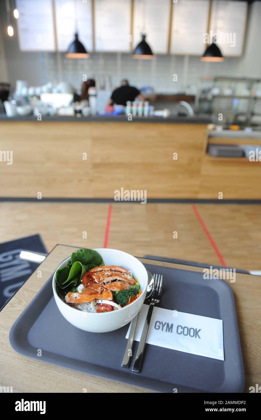 Cook gym hi-res stock photography and images - Alamy