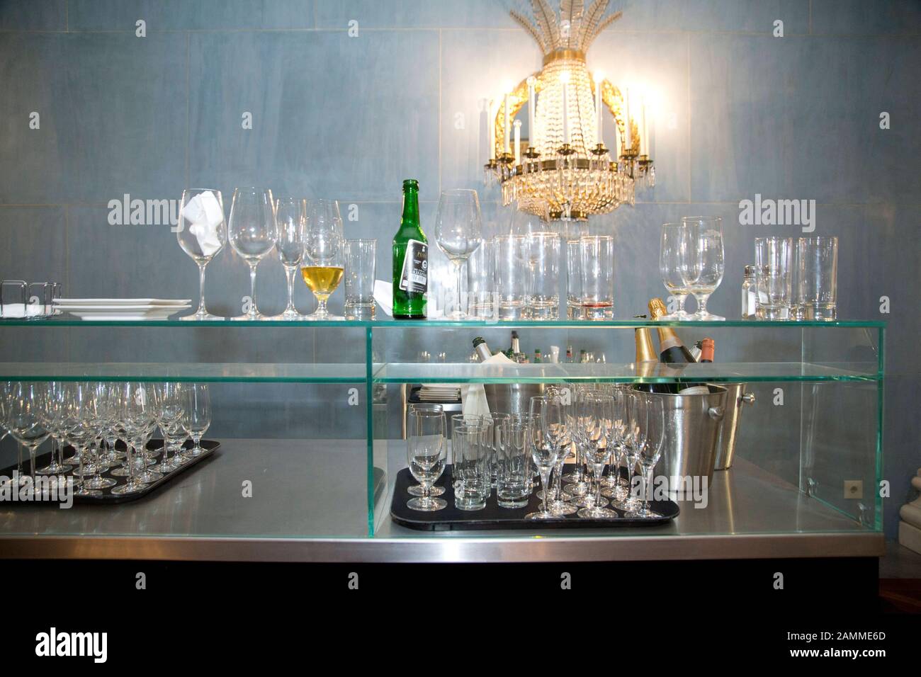 Champagne bar in the vestibule of the National Theater in Munich ...