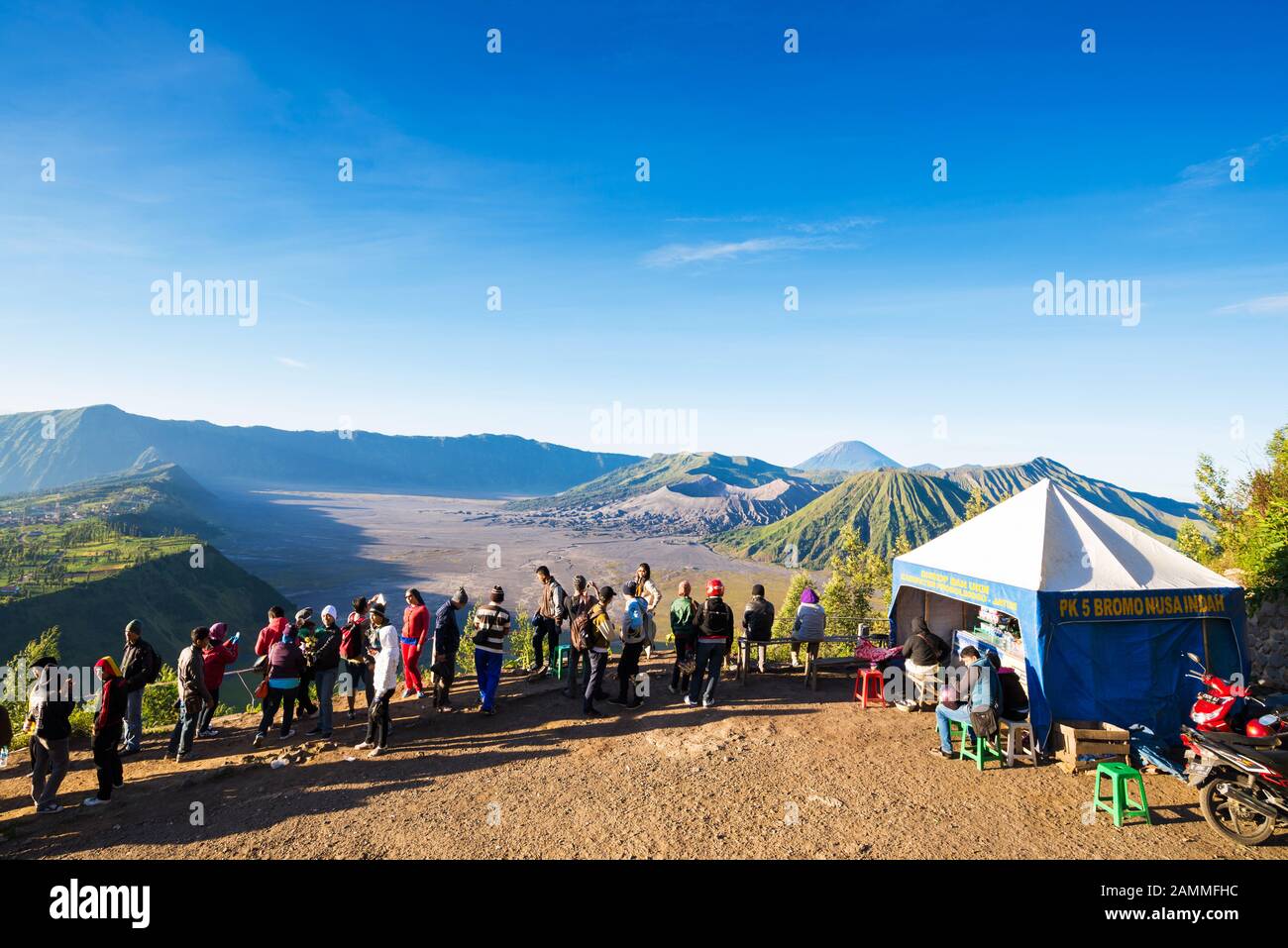 Tourists hiking to viewpoint on Mount Penanjakan,The best views from ...
