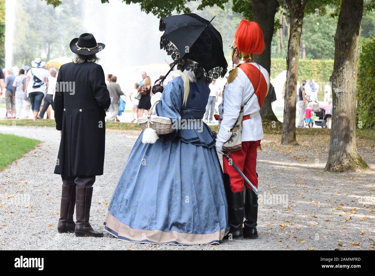Costumed visitors of the horse and carriage gala in the Schleißheim ...