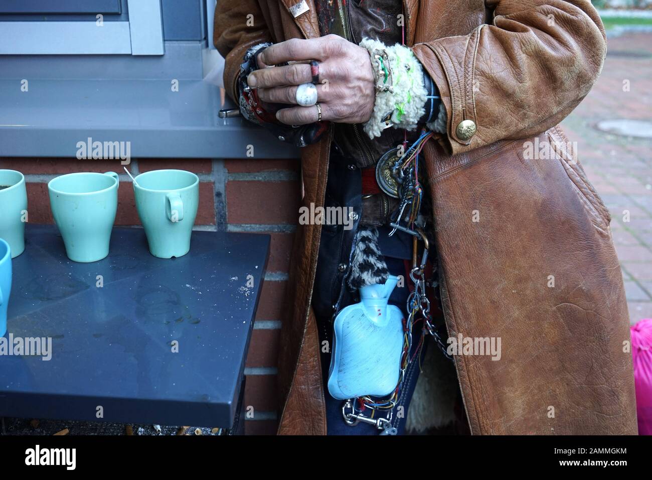 Homeless person coffee hi-res stock photography and images - Alamy