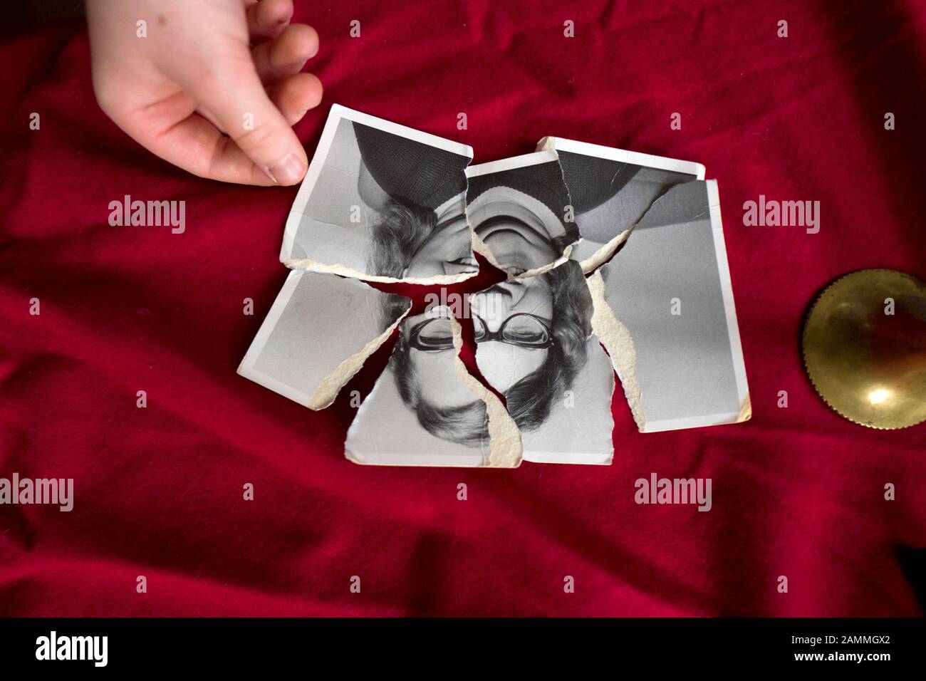 Torn photograph hi-res stock photography and images - Alamy