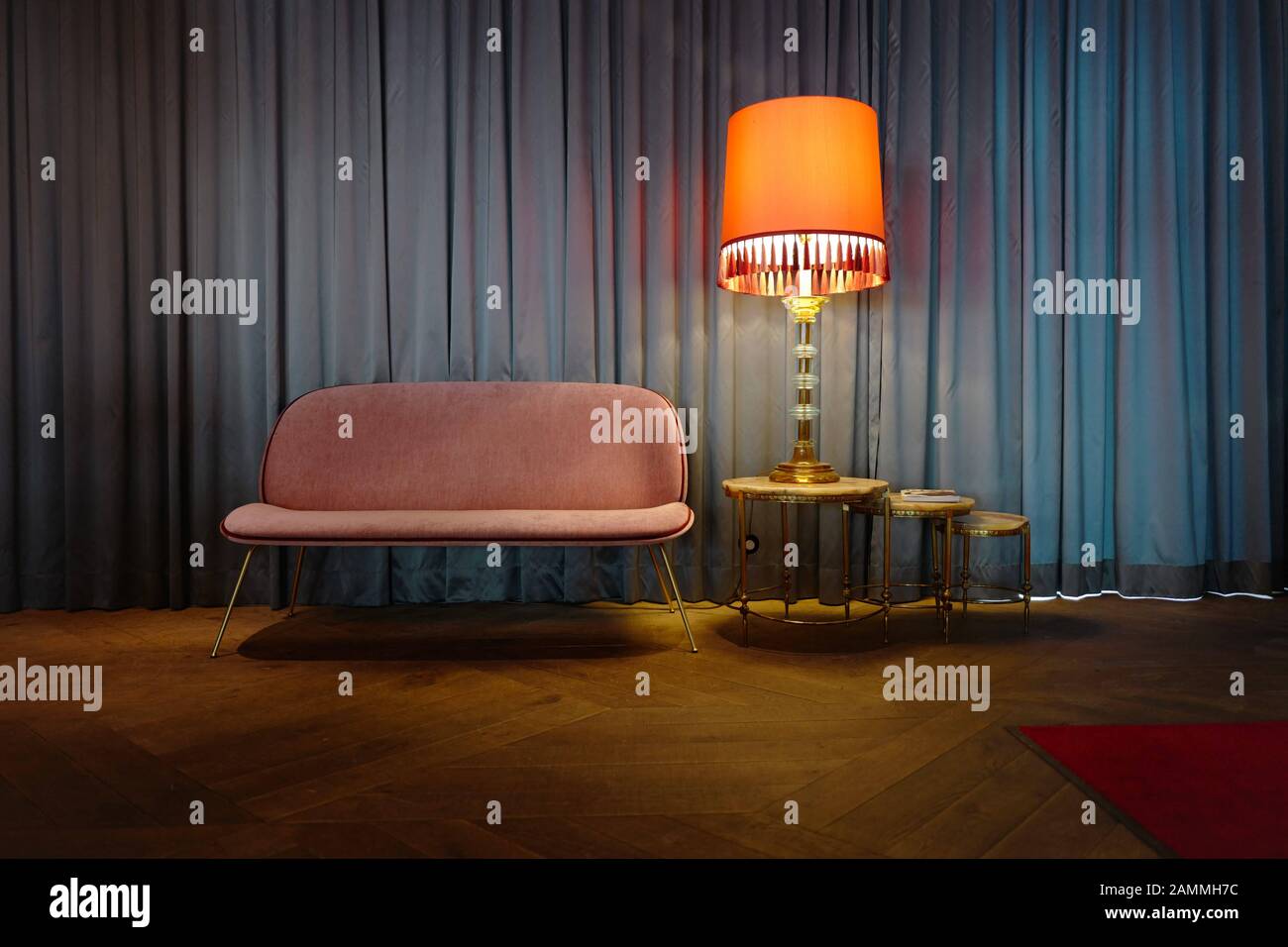 The "Rocca Riviera" at Wittelsbacherplatz in Munich merges Italian and ...