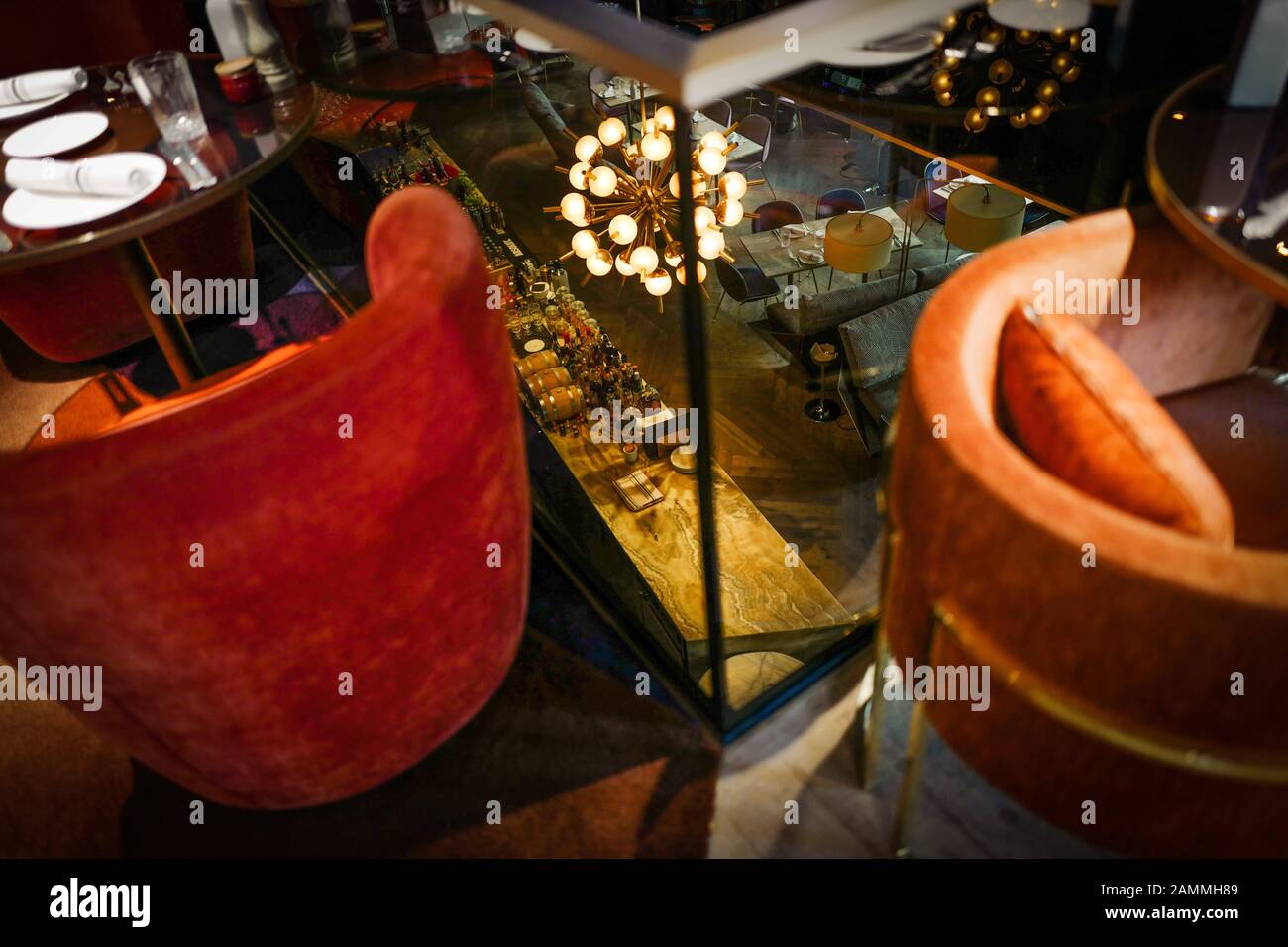 The "Rocca Riviera" at Wittelsbacherplatz in Munich merges Italian and ...